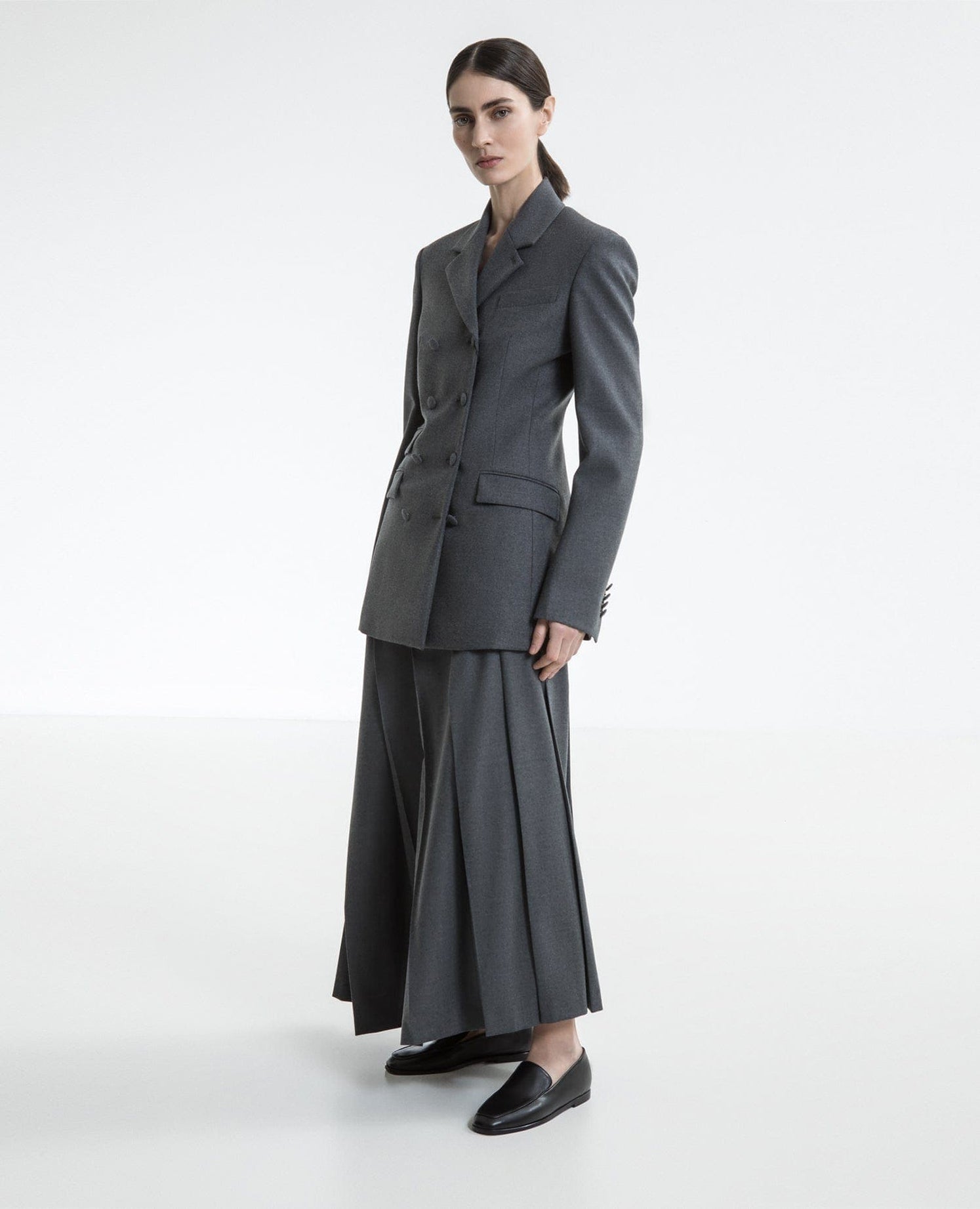 The Modern Moccasin - Black | Italian Leather Moccasins– ESSĒN